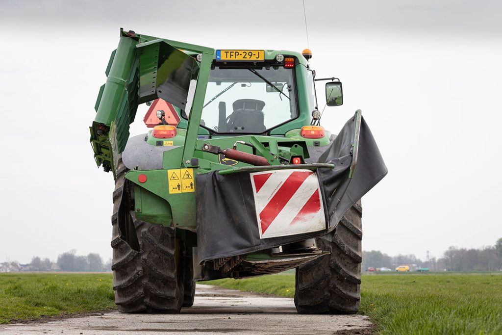 Sleutelaar Marinus Koning bouwt zelf budget-afvoerband - Trekker