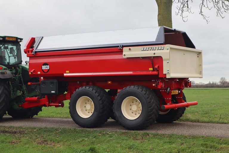 BECO introduceert nieuw model BREVIS-zandkipper - Trekker