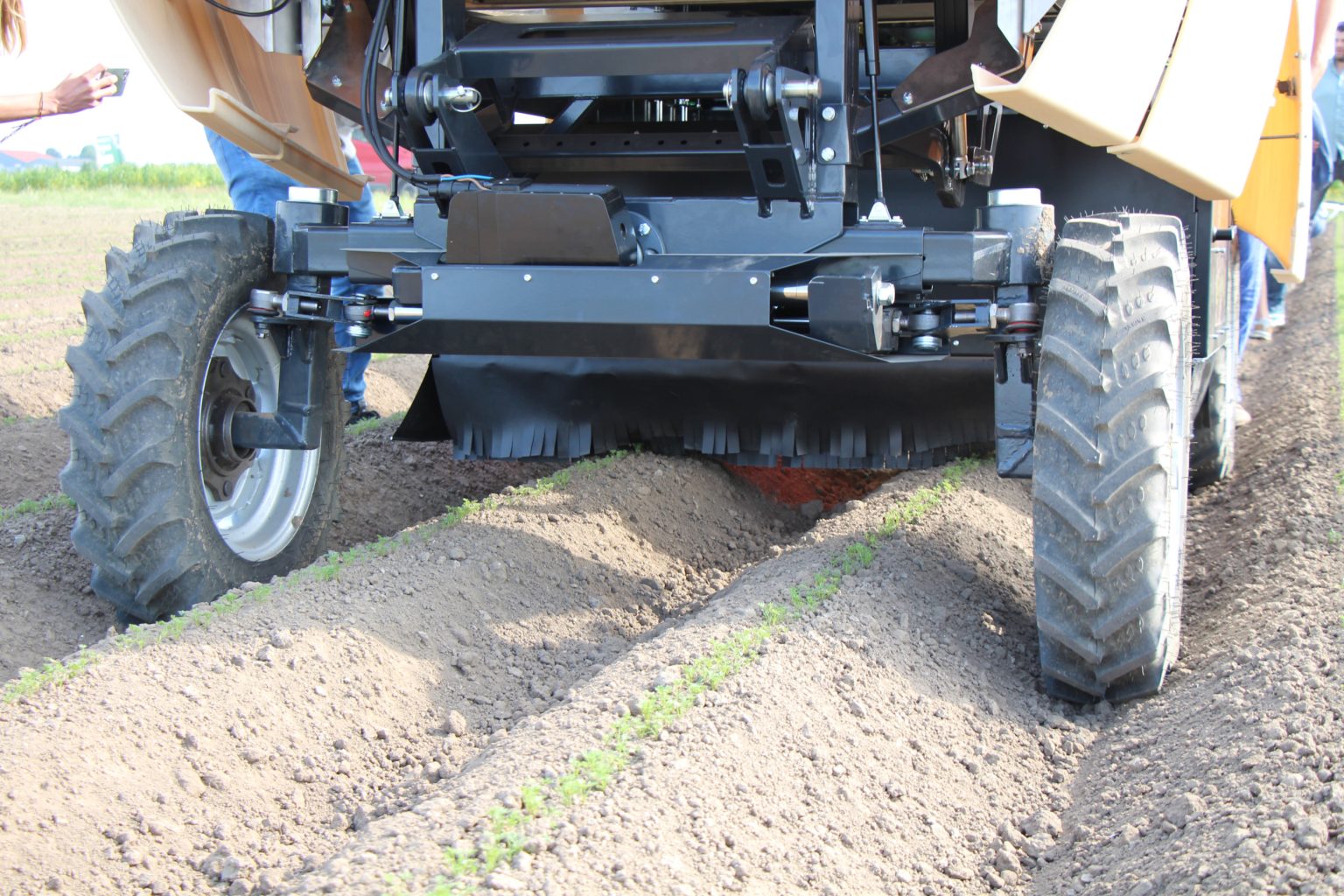 Trabotyx launches first Dutch laser weeder