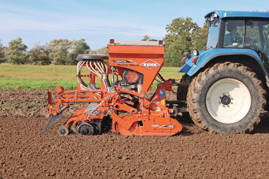 Korte, compacte Kuhn Venta 330-zaaicombinatie geeft goed zaaibeeld ...